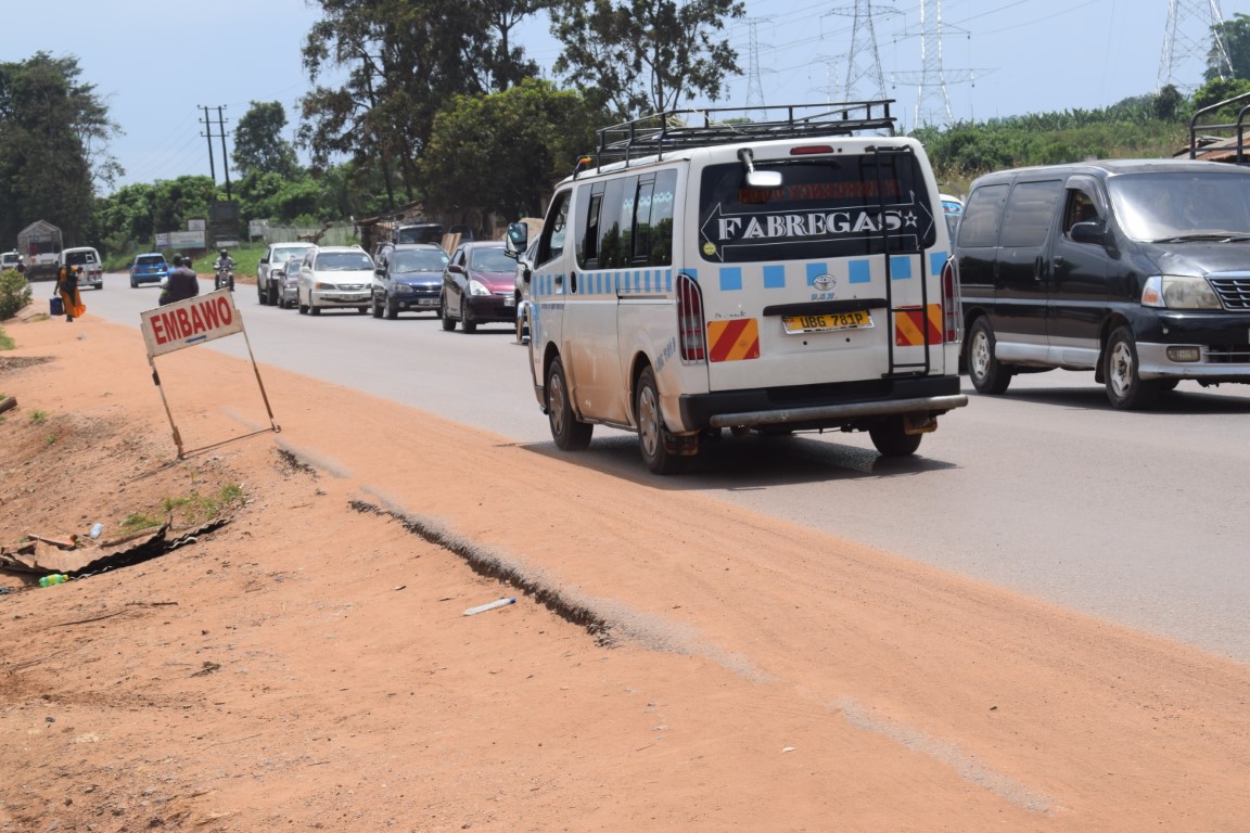 Car Rental Uganda Vs Public Transport; Which one is Better?